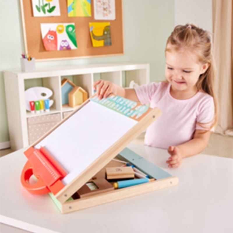 Store & Go Easel | Snuggle Bugz | Canada's Baby Store