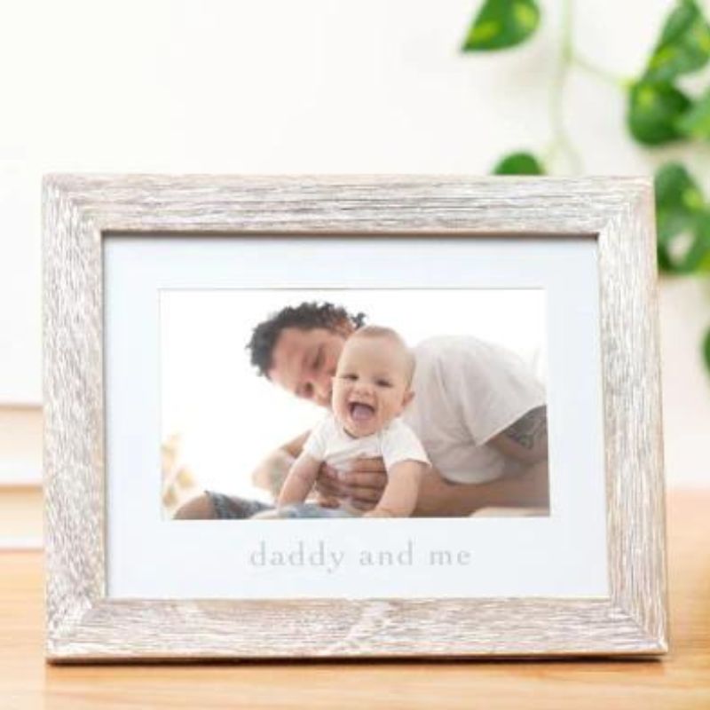 Daddy & Me Rustic Photo Frame | Snuggle Bugz | Canada's Baby Store